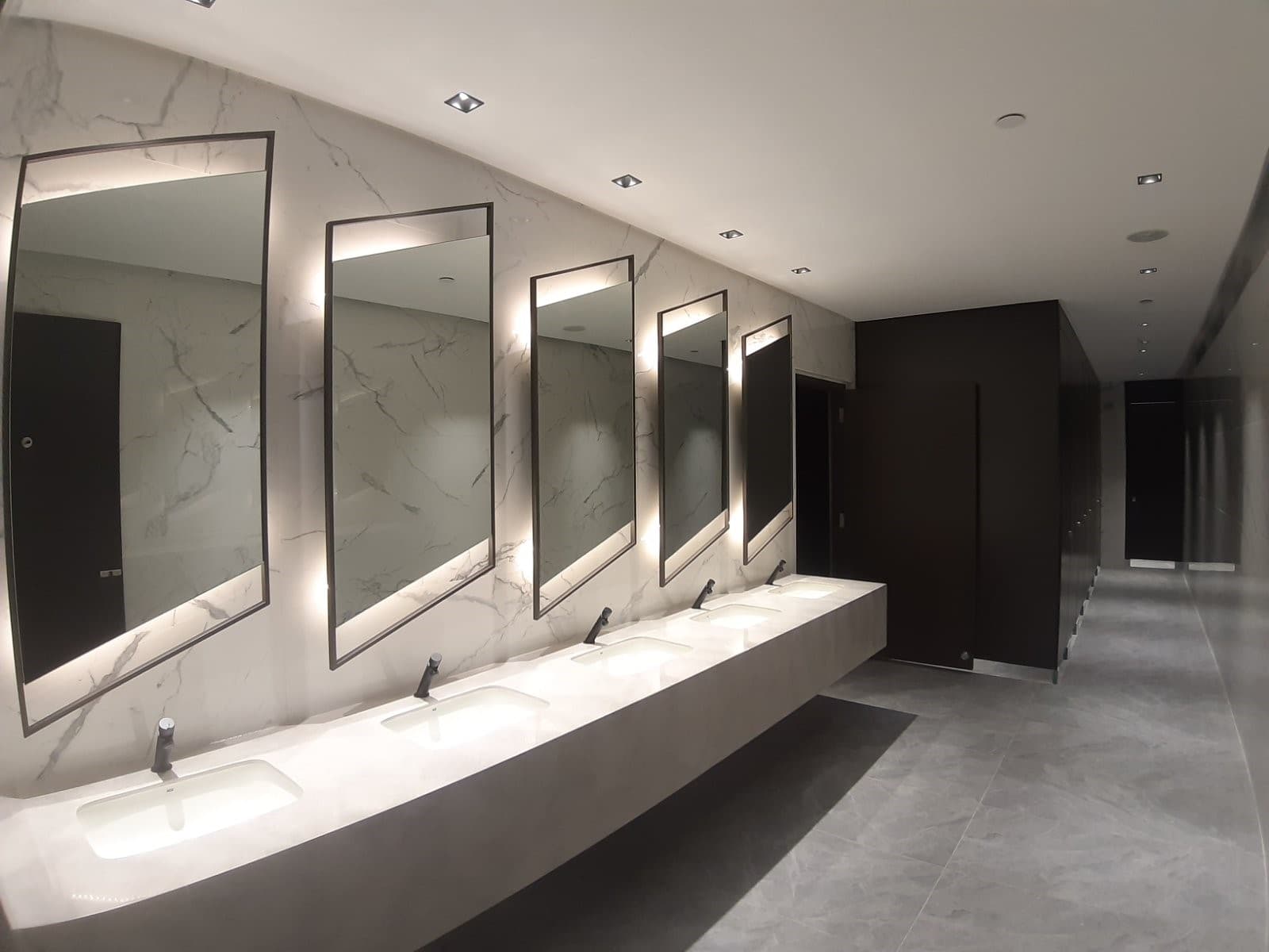 The Making of GLAS: The Light, Space and Technology Behind the Tower's ...